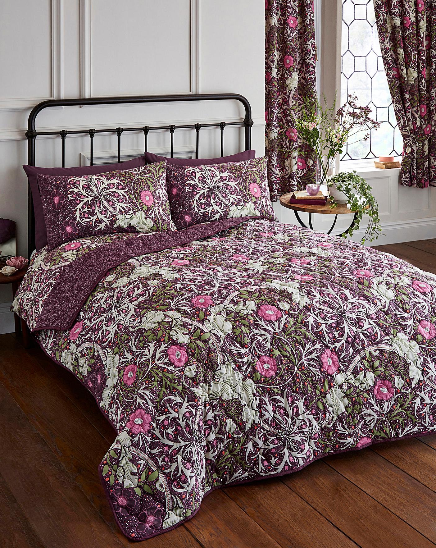 William Morris Seaweed Quilted Throw | House of Bath