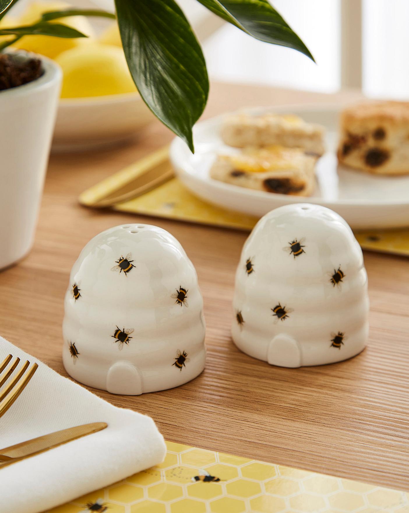 Julipa Bee Salt Pepper Shakers Oxendales