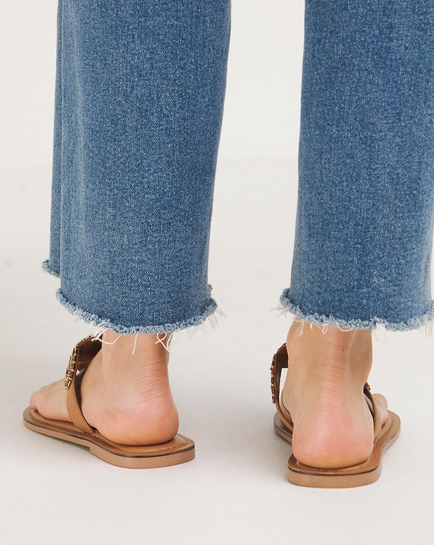 Beaded Toe Post Sandal E Fit | Premier Man