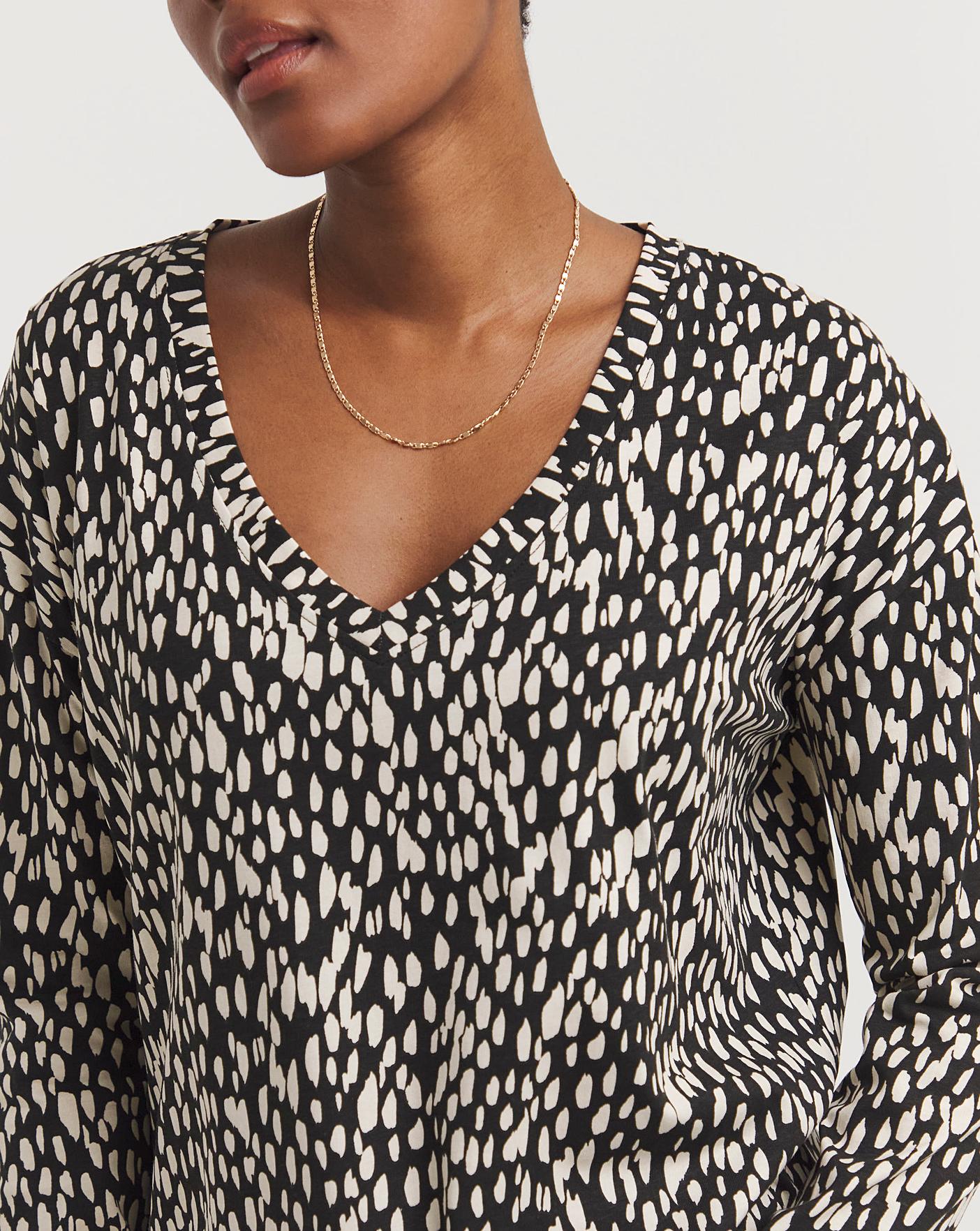 V Neck Longline Top | Marisota