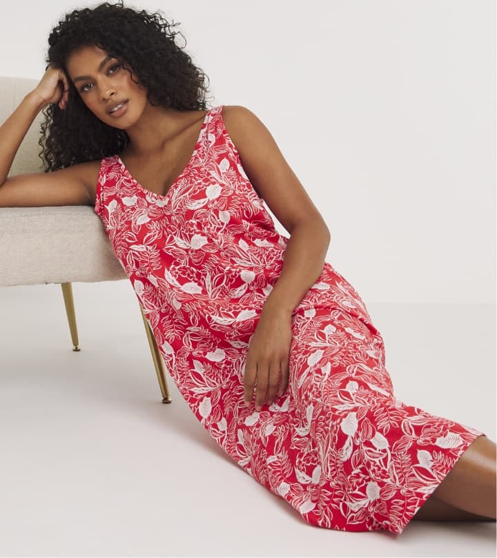 Ambrose Wilson | The ladies' clothing catalogue in sizes 12-34 and up ...